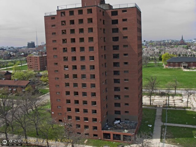 Living in the hood | Ed Latimore